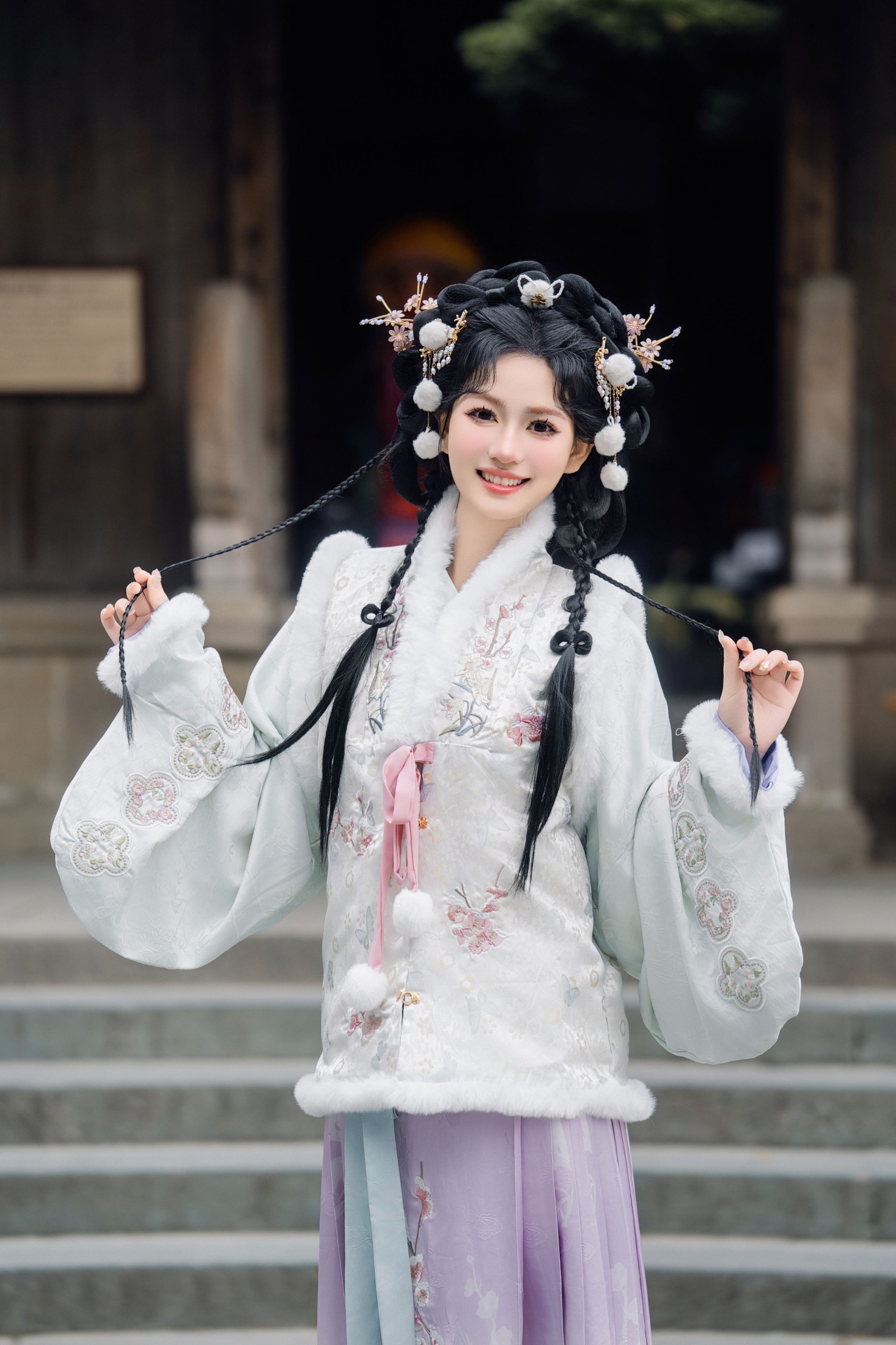 小陈 – 《远山乔》[20P]-66COS